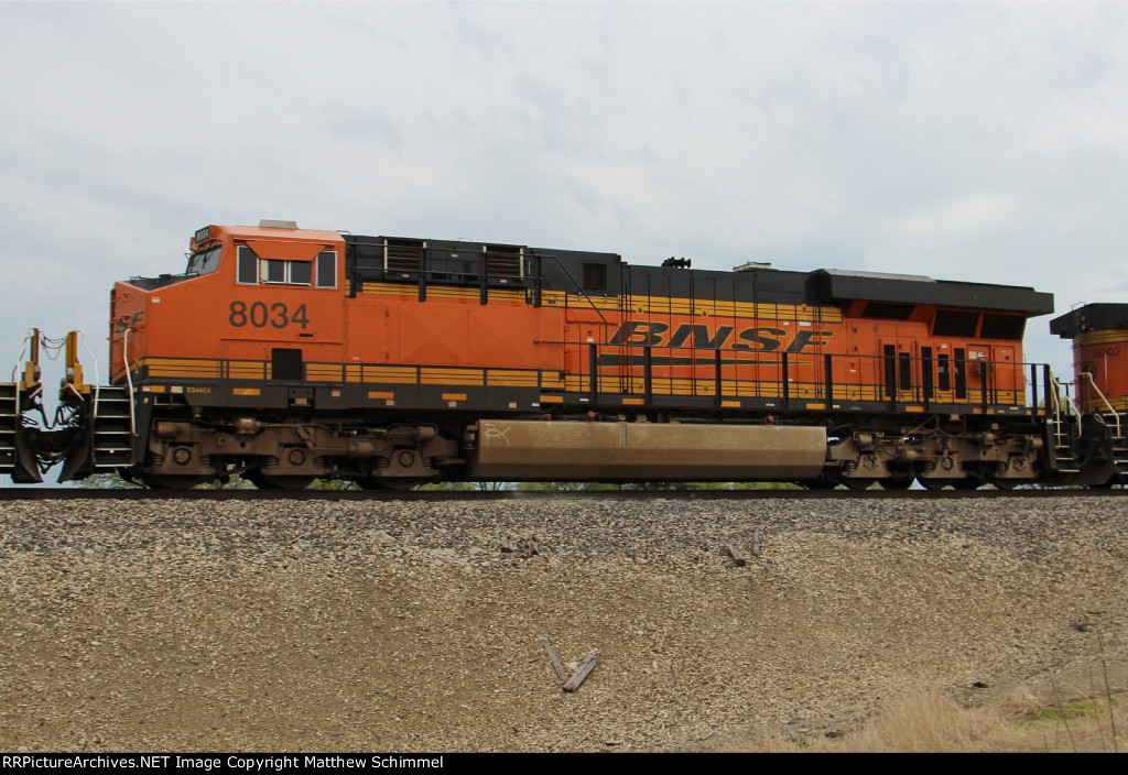 BNSF 8034